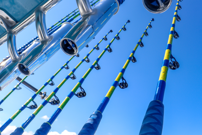 Custom Painted Mahi 6′ 60-130# Trolling Rod w/ Winthrop Rollers ...