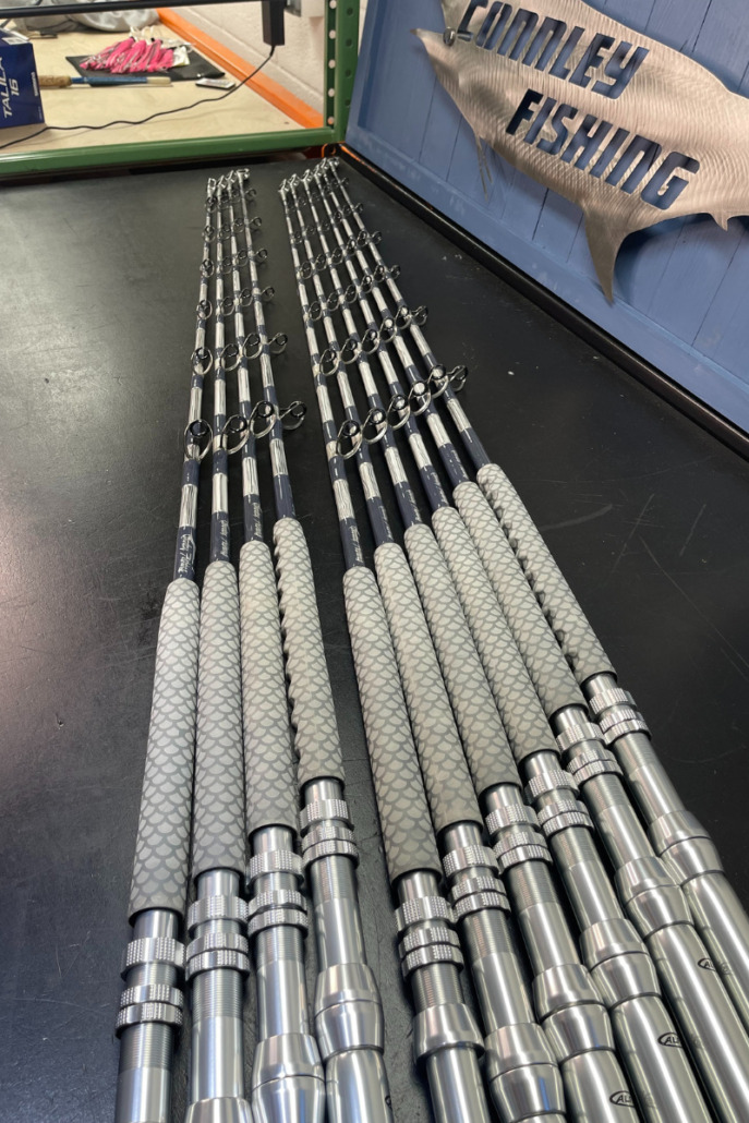 Limited Edition Hand-Painted Gray Wood Grain 6′ Stand Up Trolling Rods ...