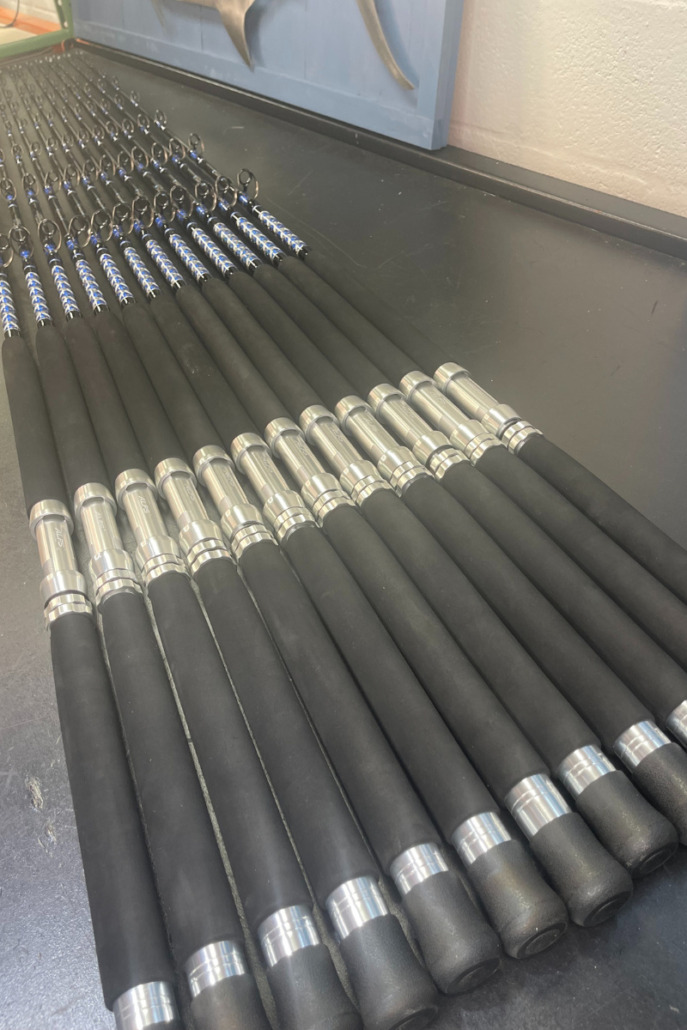 OVERSTOCK 4 Blue & Silver Diamond Series 7′ Kingfish 20-50# Rod Bundle ...